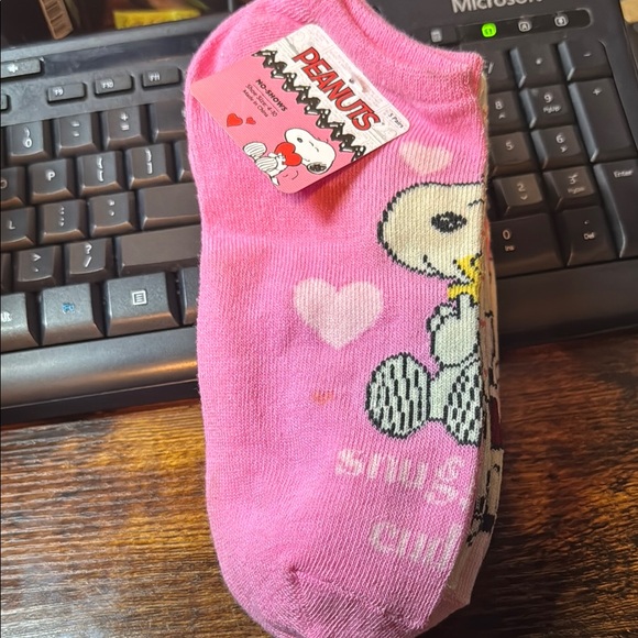 Peanuts | Accessories | Peanuts Nwt Pink Snoopy Socks 5 Pack | Poshmark